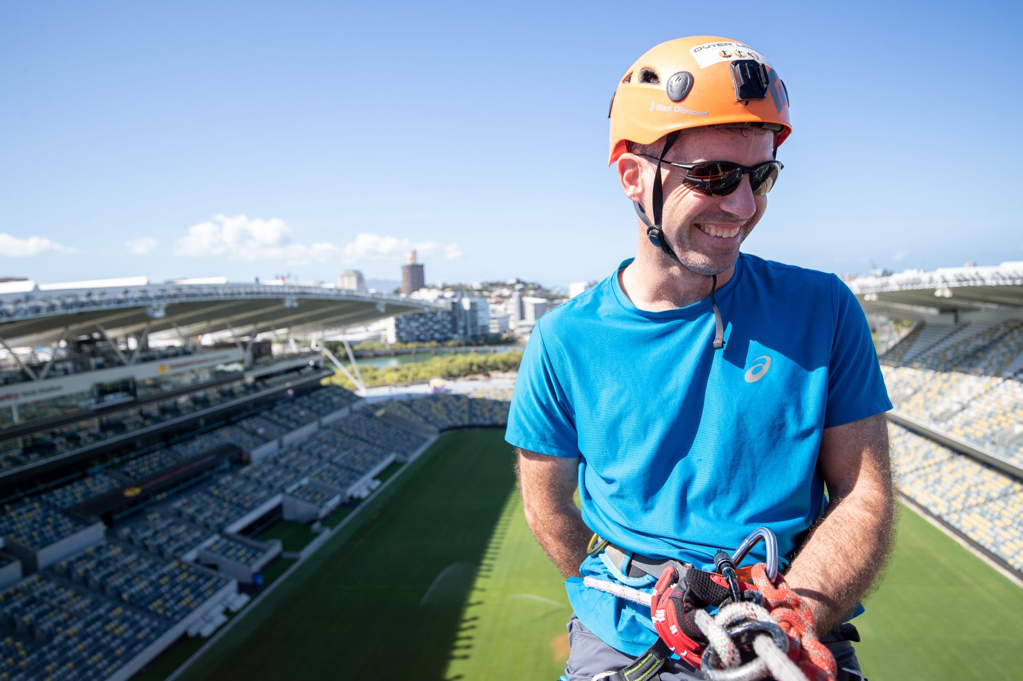 Mike Carney Toyota Abseil for health | Brighter Lives